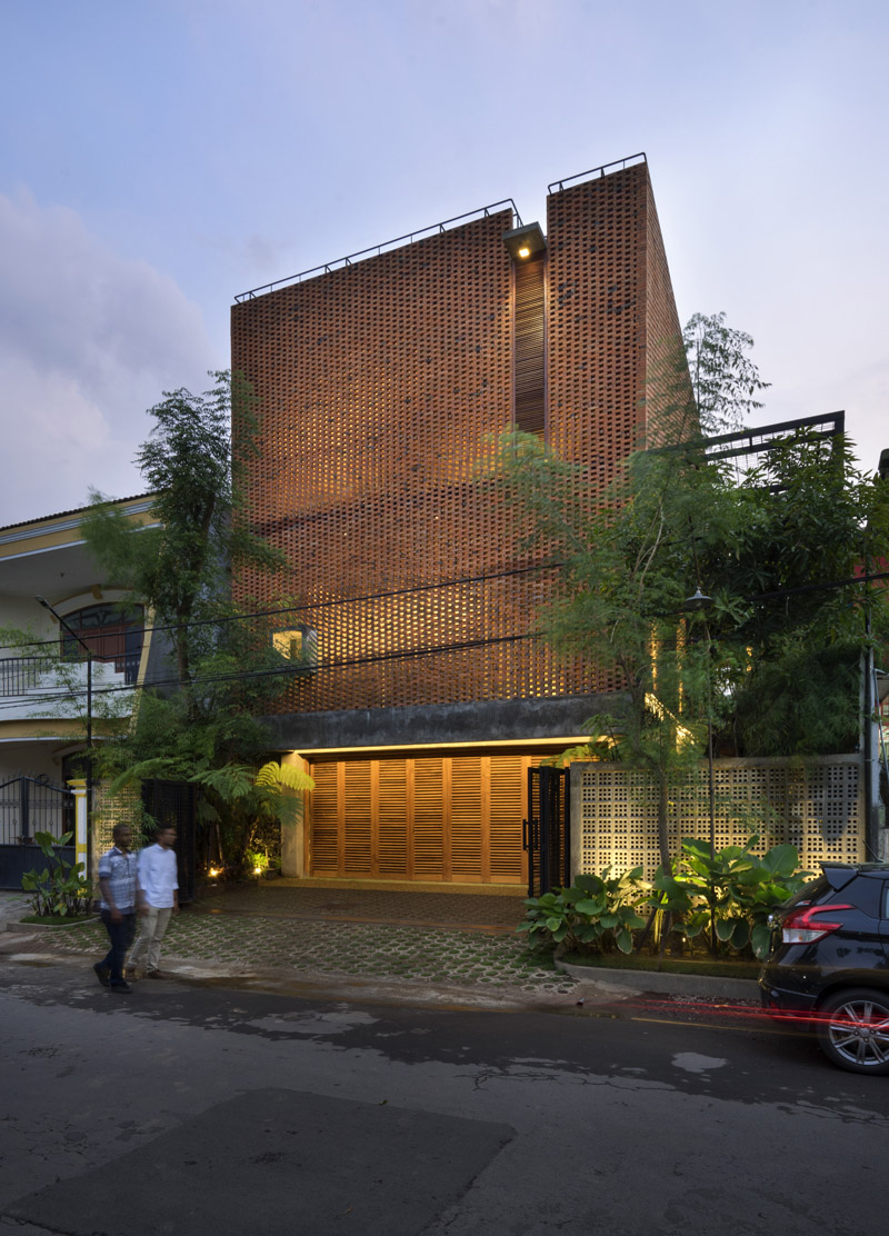 Red Brick Influences House Design | Architropics